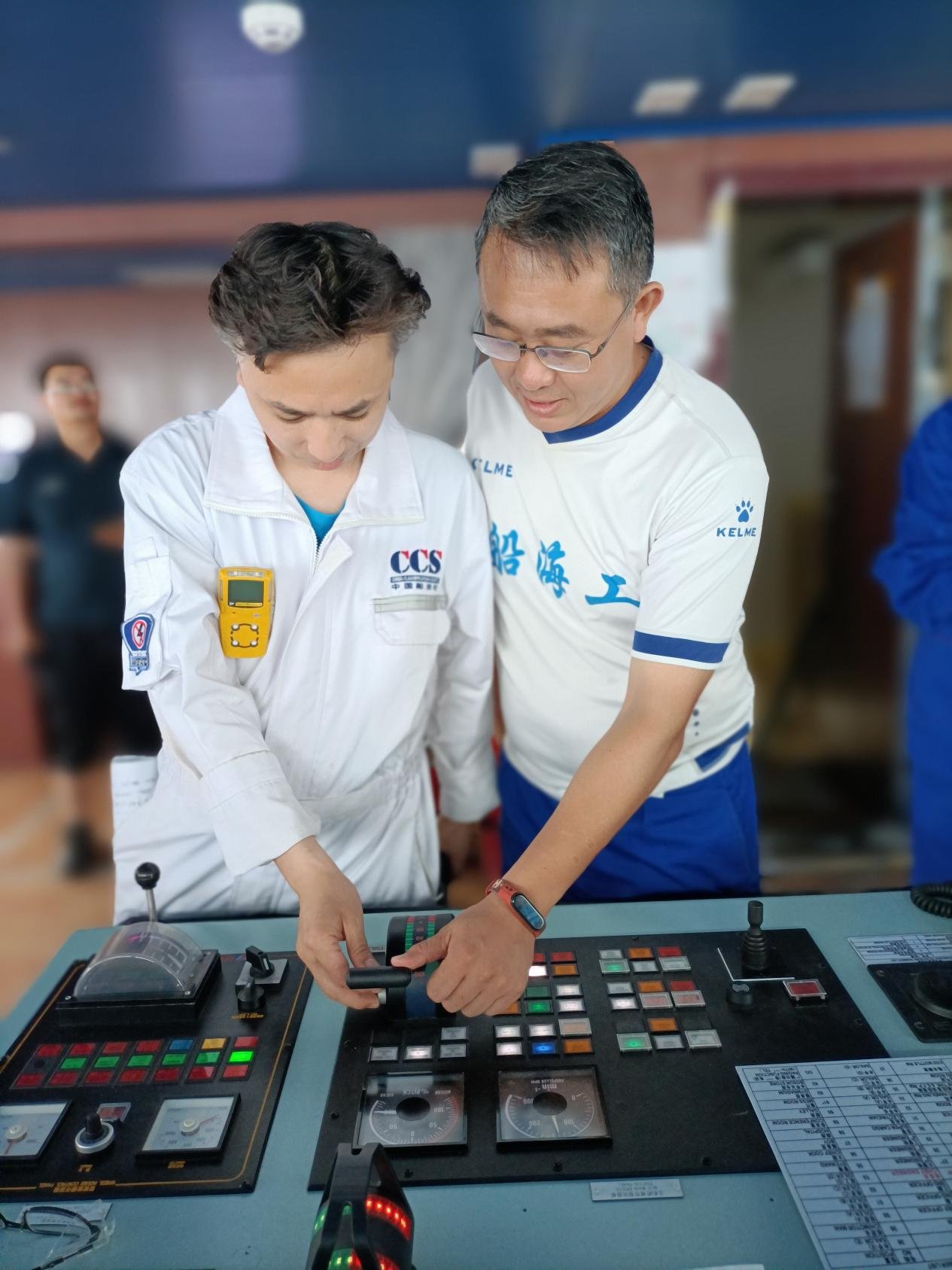 CCS Announces Delivery of New LNG Bunker Vessel "XIN AO PU TUO HAO"