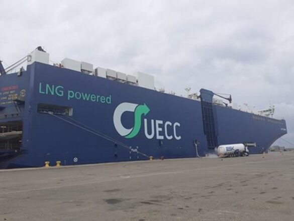 M/V Auto Energy receives First LNG Bunkering from Repsol