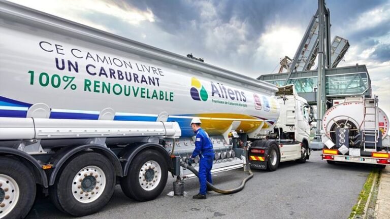 Ponant leading the way with Altens B100 Biofuel Trial
